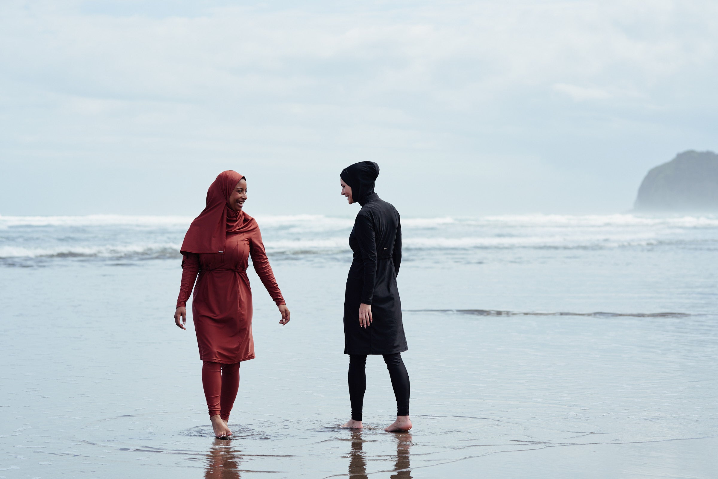 The Essential Guide to Modest Beach Cover Ups – WOMMO